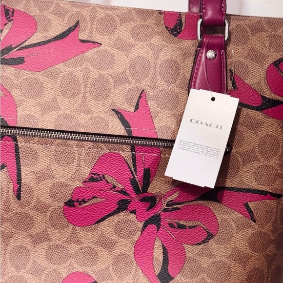 Coach | Bags | Nwt Coach Gallery Tote Bag In Signature Canvas With Bow ...